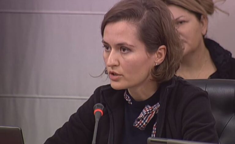 Shahini: Duhet të pyesni Ramën pse më largoi në ditën e parë të shkollës