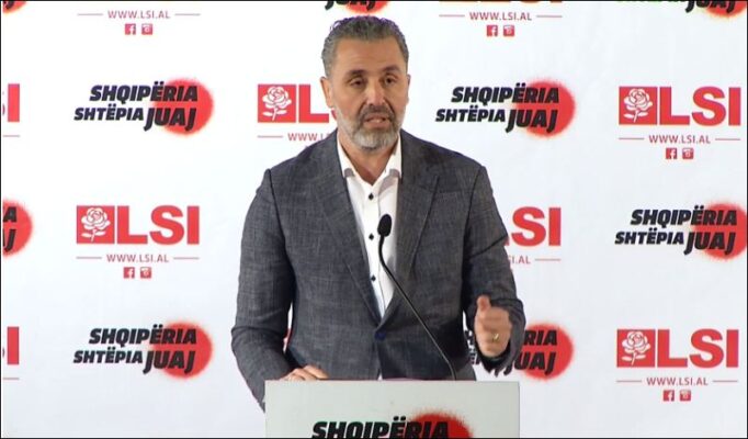 Flamur Çelaj: Vetëm pema e LSI lulëzon