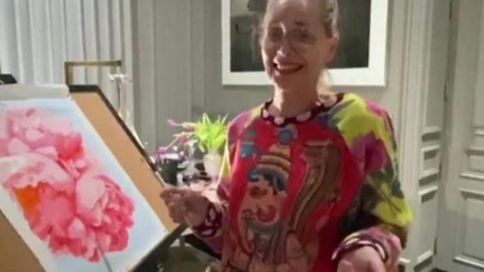 Sharon Stone tani edhe piktore: Sapo mbarova pikturën time të parë