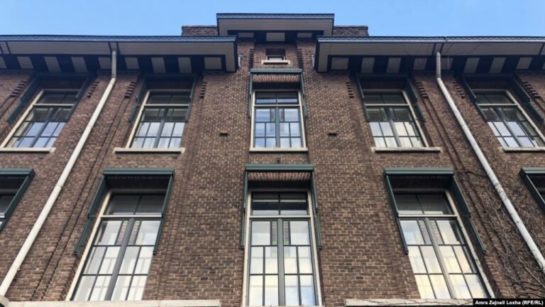 Hagë, Charles Smith III zgjidhet nënkryetar i Gjykatës Speciale