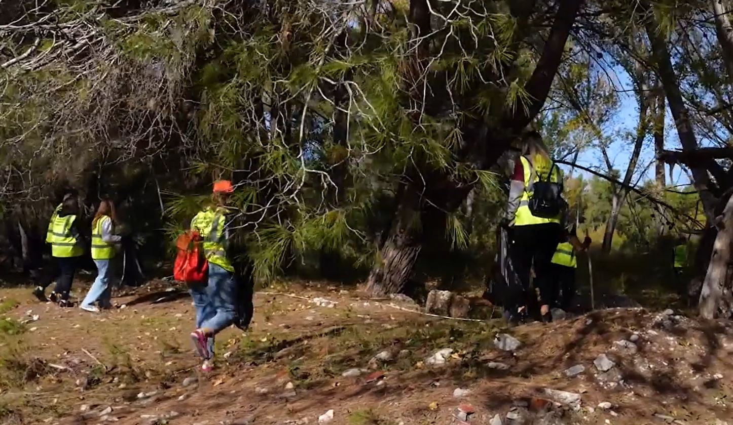 Rama uron javë të mbarë me pamje nga pastrimi i territorit (VIDEO)