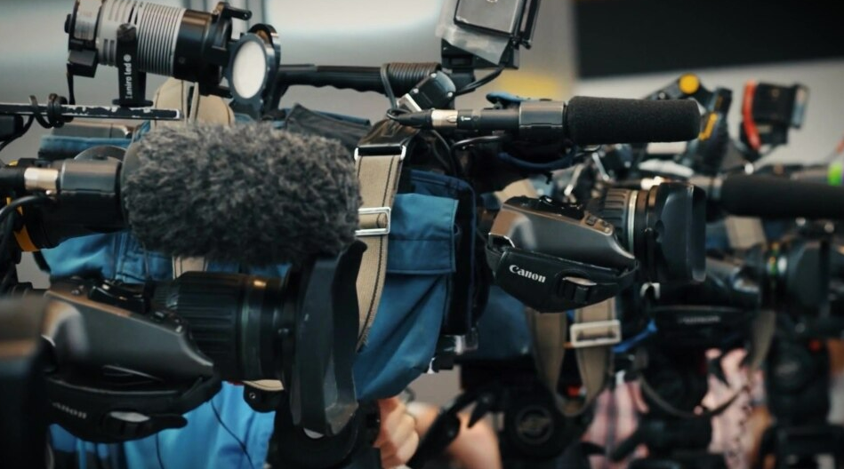 VOA: Media në Shqipëri po kthehet në një zgjatim të politikës, qeveria ...