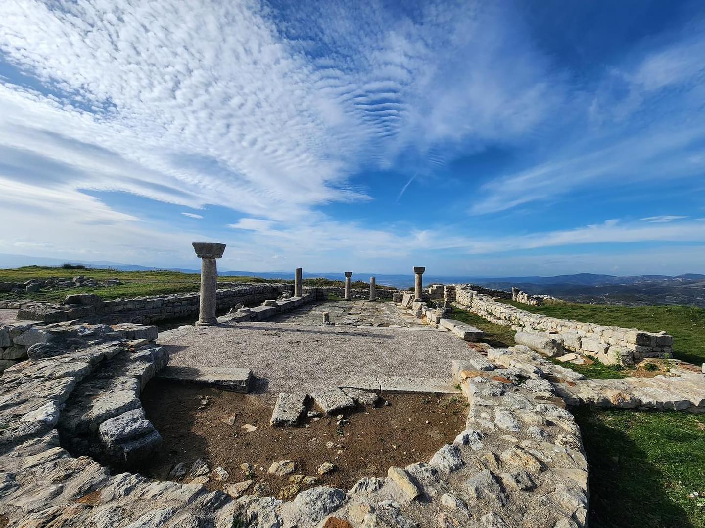 Taulant Balla bën thirrje ditën e protestës: Ejani te parku arkeologjik ...
