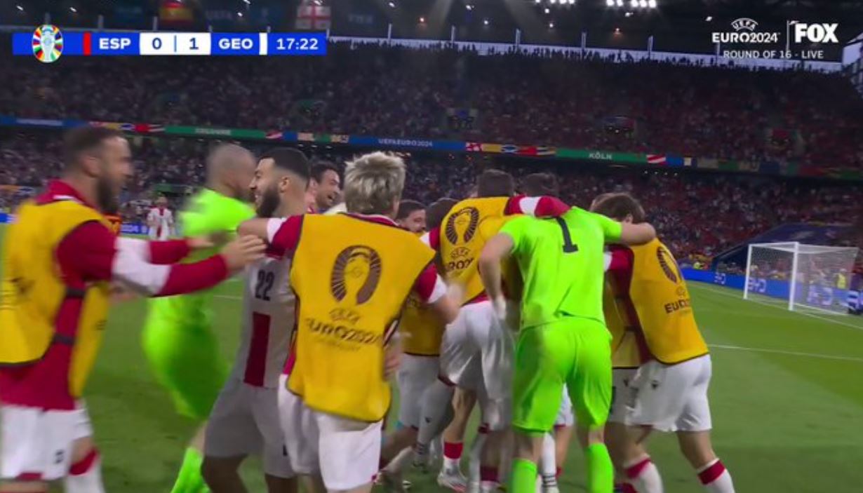 Gjeorgjia shtang Spanjën me një autogol të Robin Le Normand