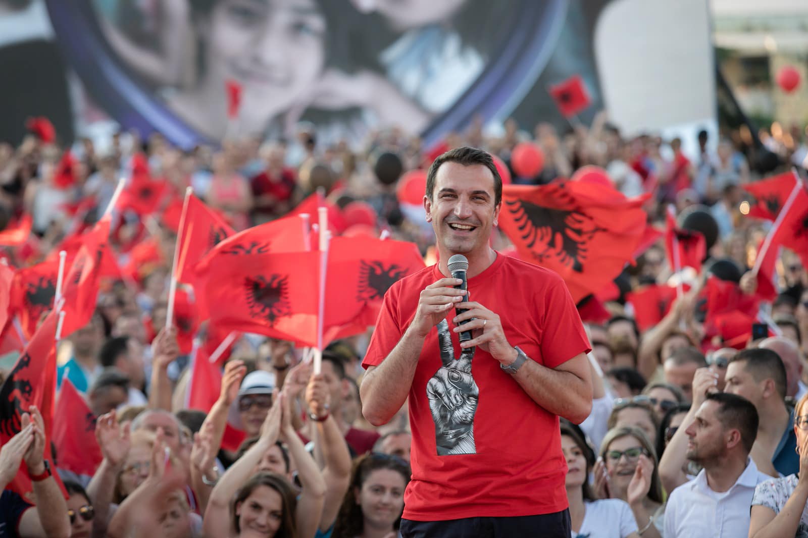 Reagon Erion Veliaj: E vërteta ime do të dalë e gjitha, të jeni të bindur