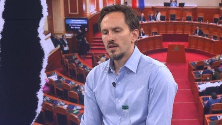 Sherri Lapaj-Shabani, Redi Muçi: Ishin pa një program, futën në lista ...