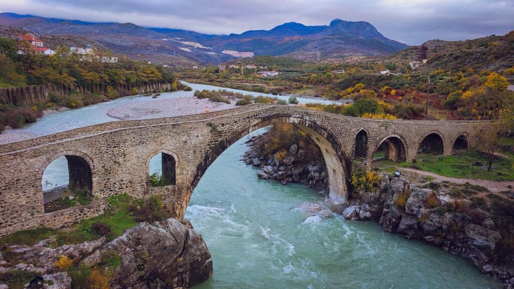 Ministri Gonxhja: Urat e restauruara, monumente kulture përballuan pa ...